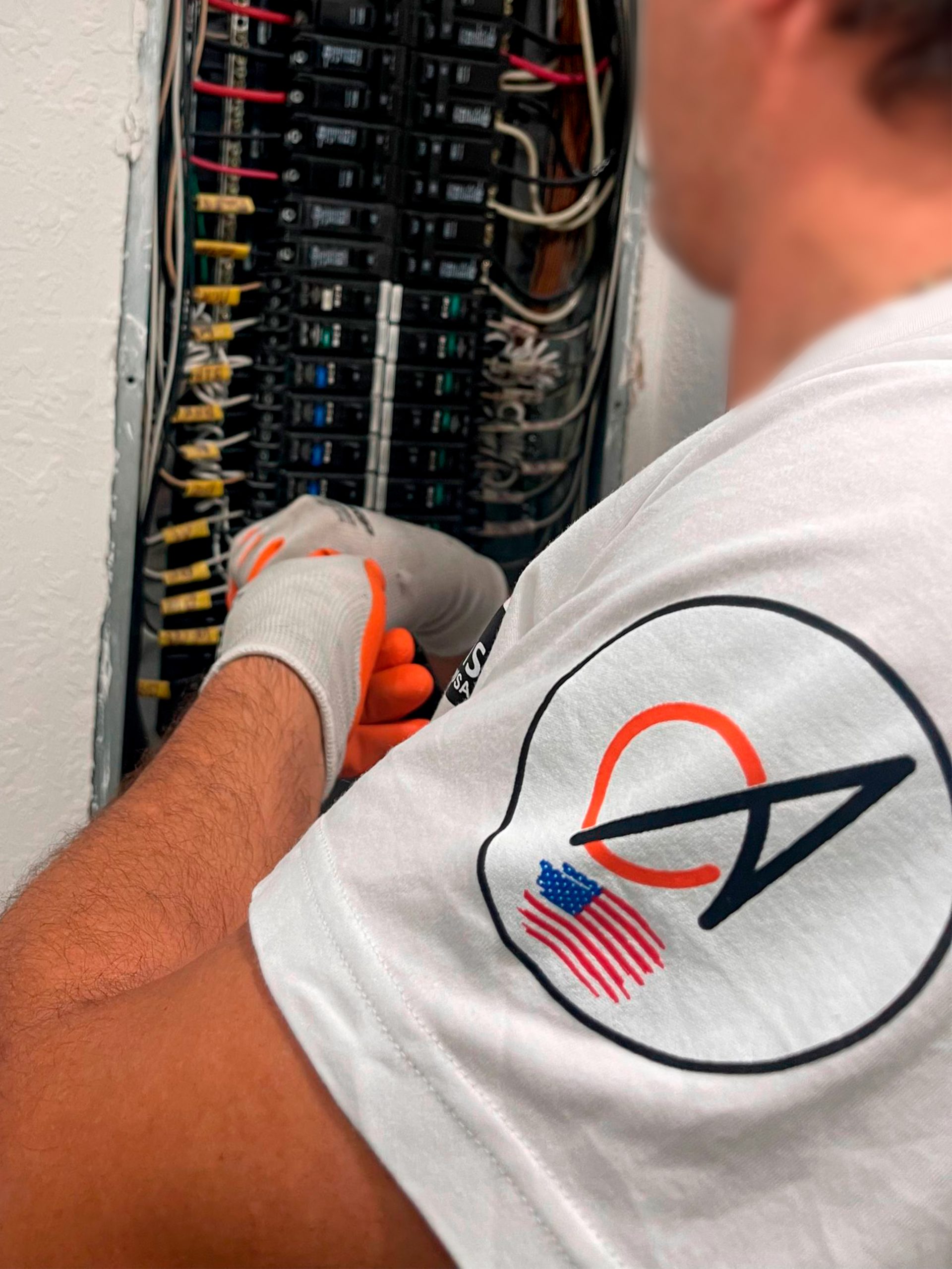 Servicios Eléctricos - CA Solutions Perú